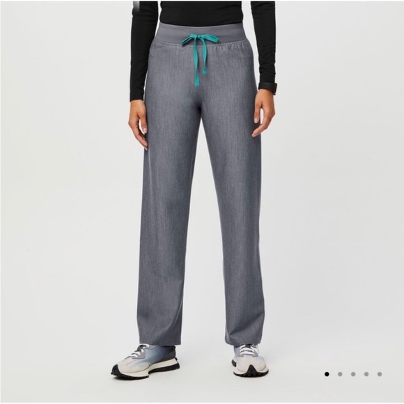 Figs | Pants & Jumpsuits | Nwt Figs Livingston Basic Pants Petite ...